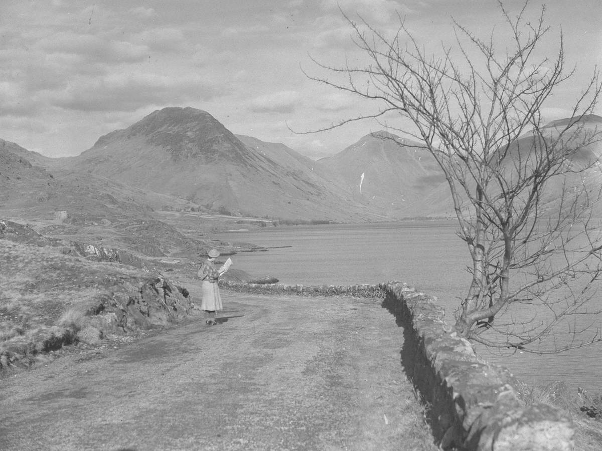 Walker Map Reading | Art UK