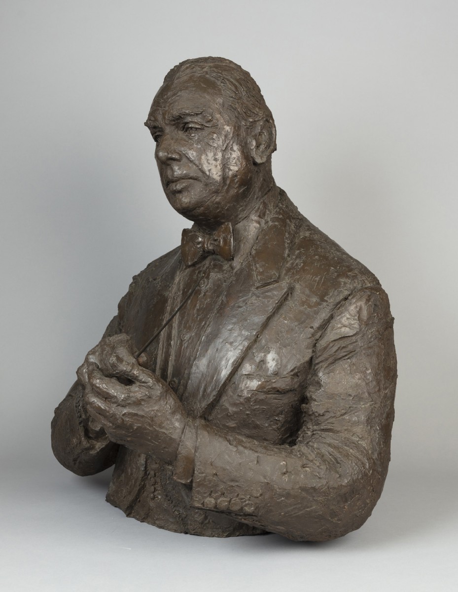 Arthur Davison (1918–1992), Conductor of the Croydon Symphony Orchestra ...