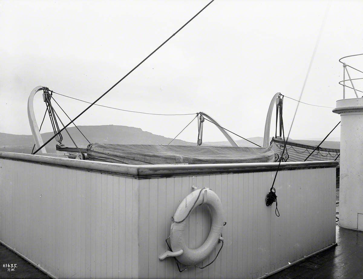 Two lifeboats and collapsible lifeboat abaft starboard bridge wing | Art UK