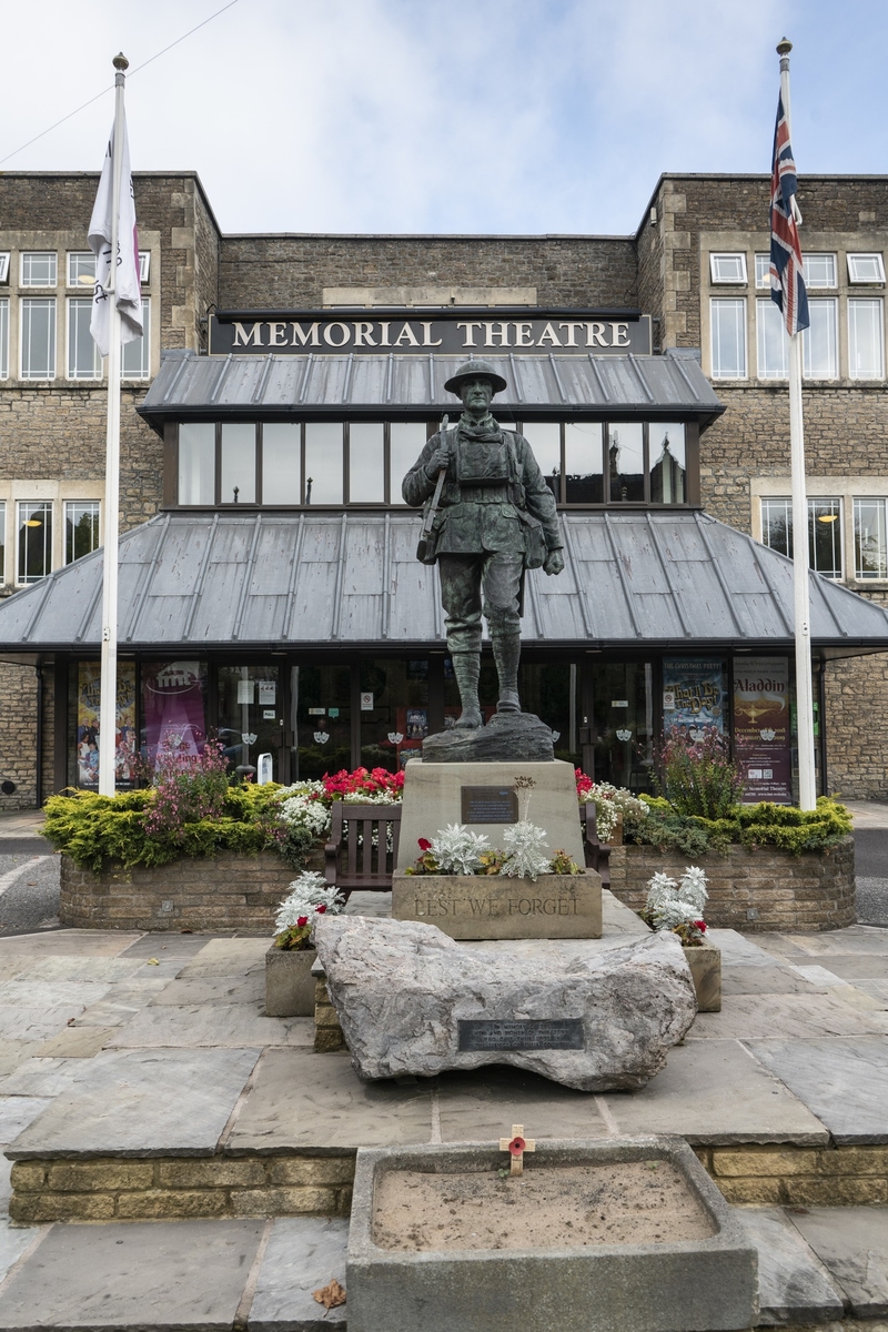 War Memorial Statue | Art UK
