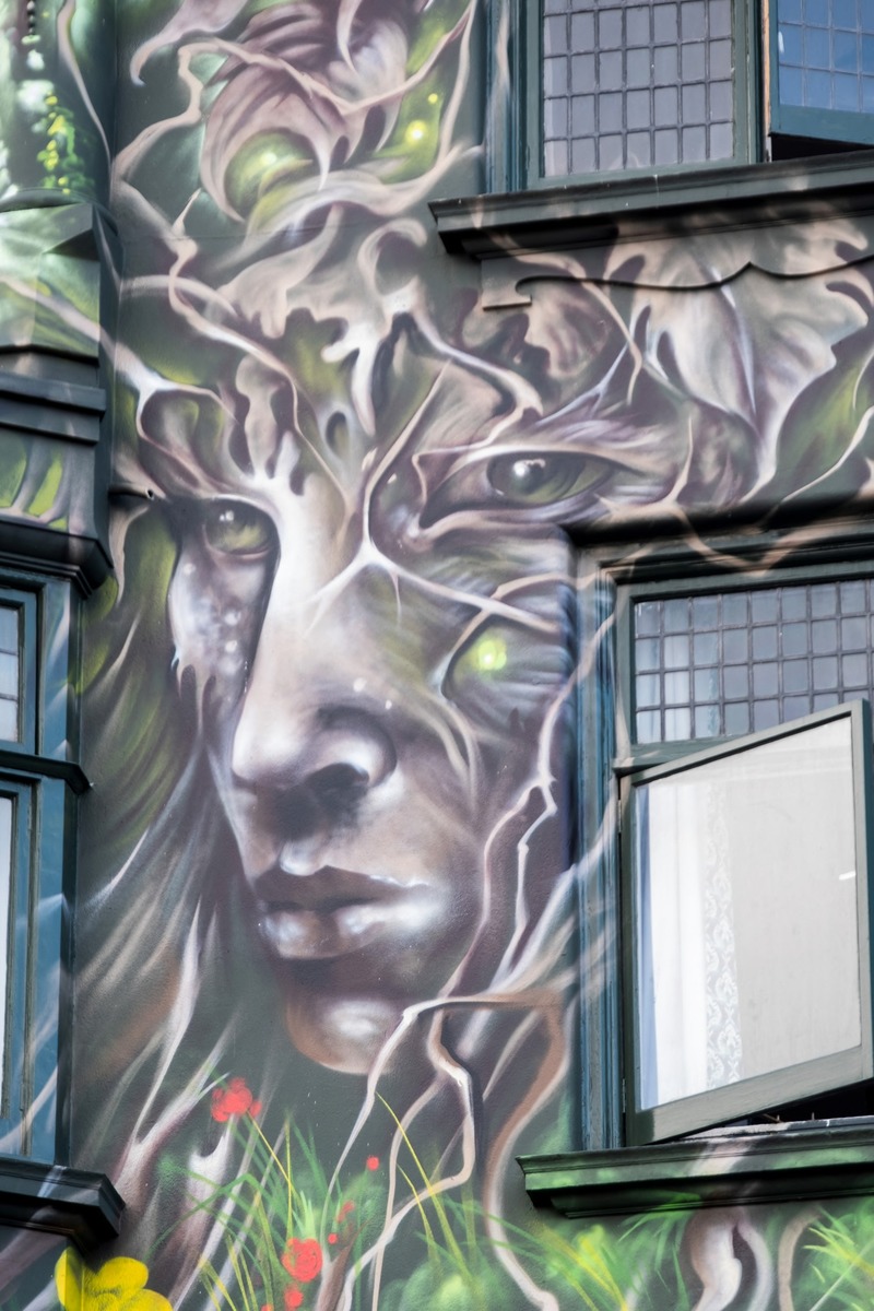 'Hobgoblin' Façade | Art UK