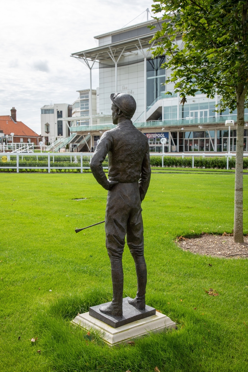 Lester Piggott (b.1935) | Art UK