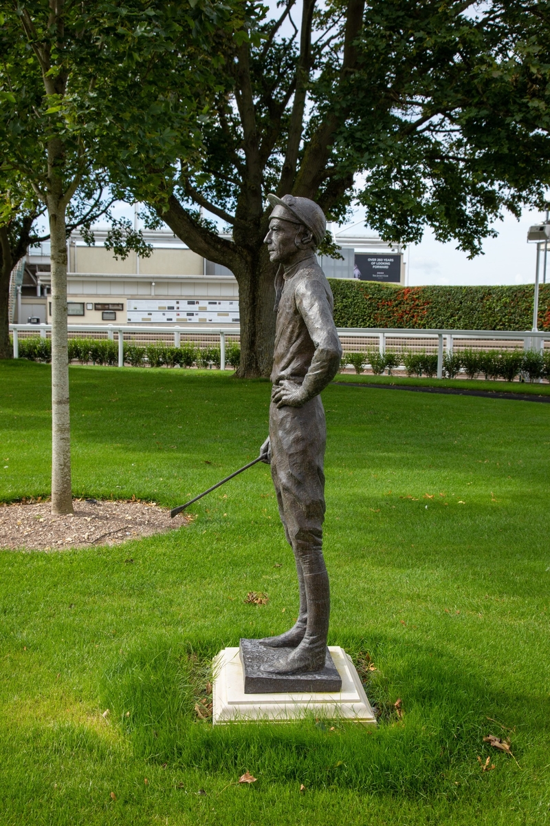 Lester Piggott (b.1935) | Art UK