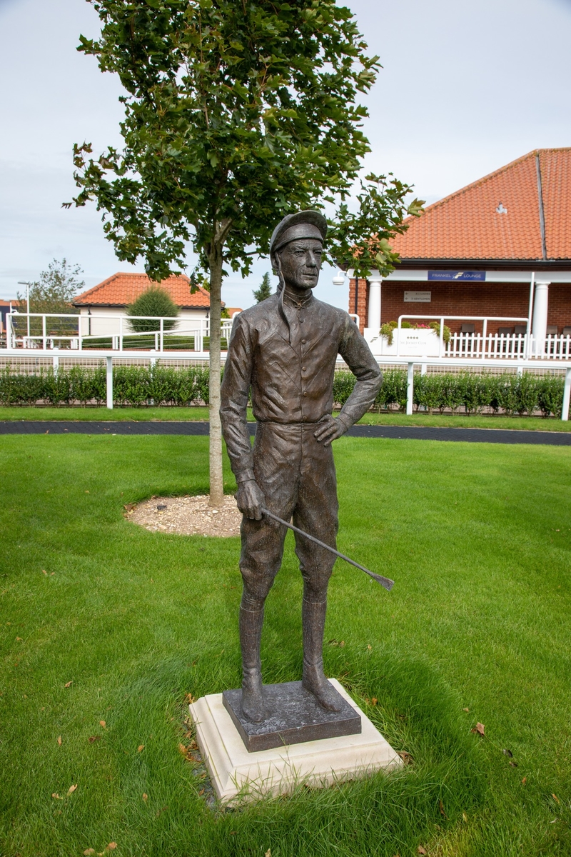 Lester Piggott (b.1935) | Art UK