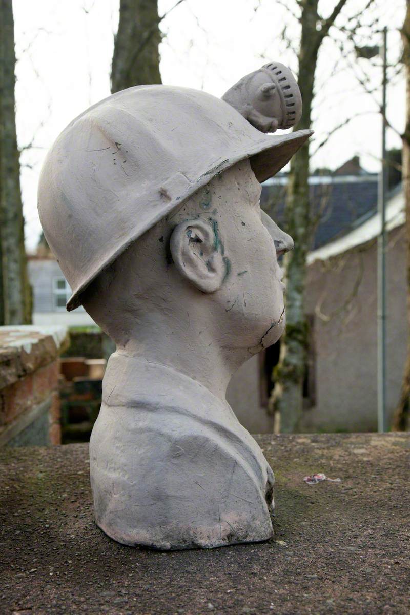 Fauldhead Colliery Memorial | Art UK