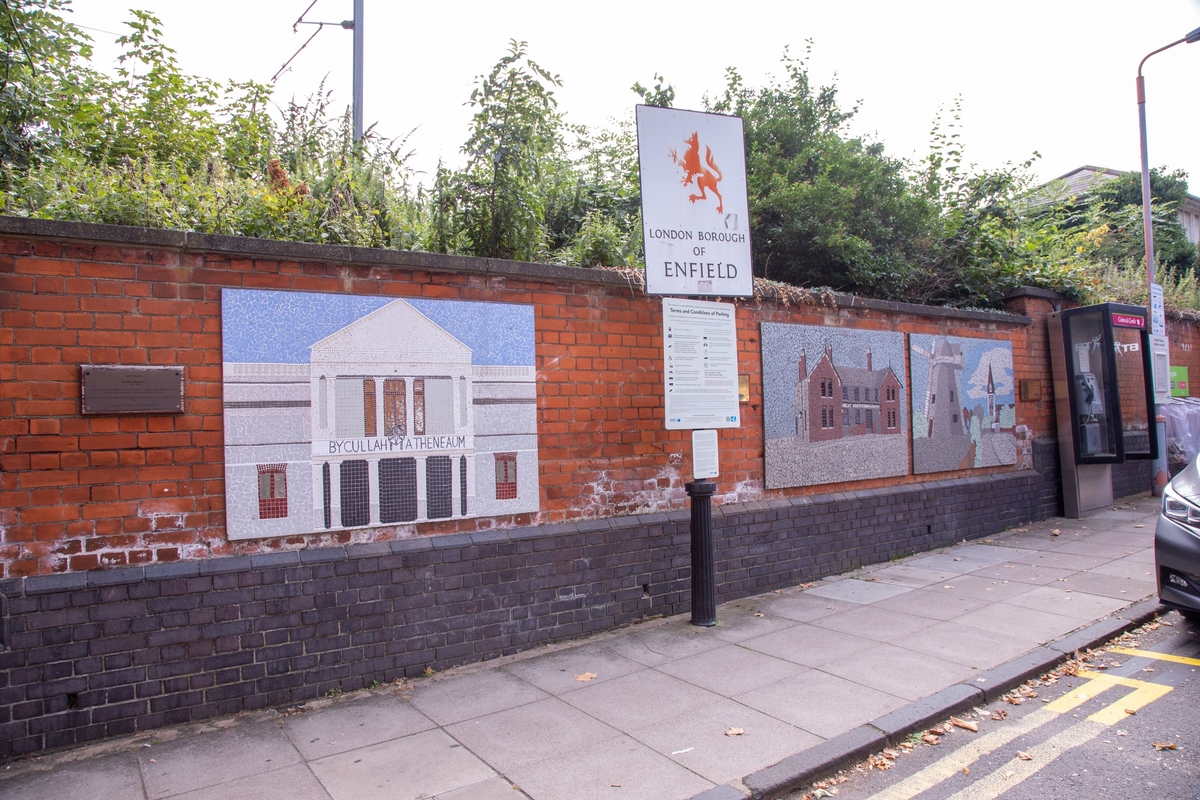 Enfield Chase Mosaics | Art UK