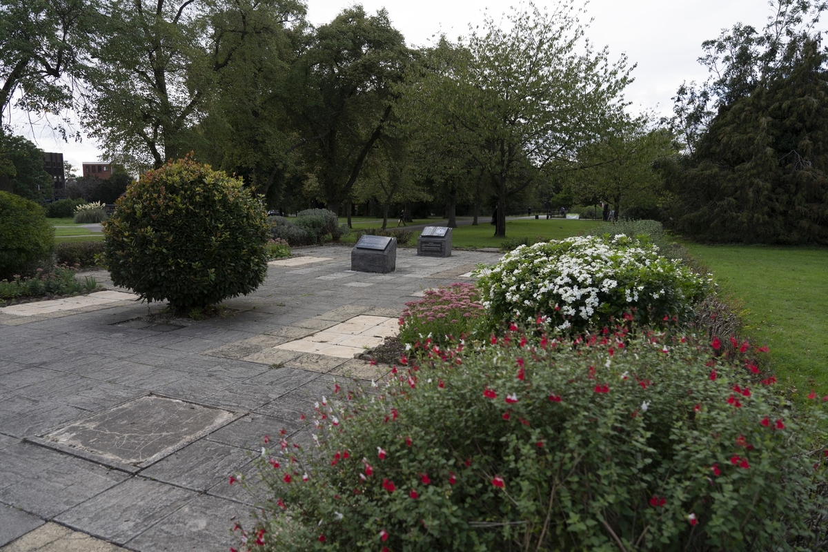Valentines Park Holocaust War Memorial | Art UK