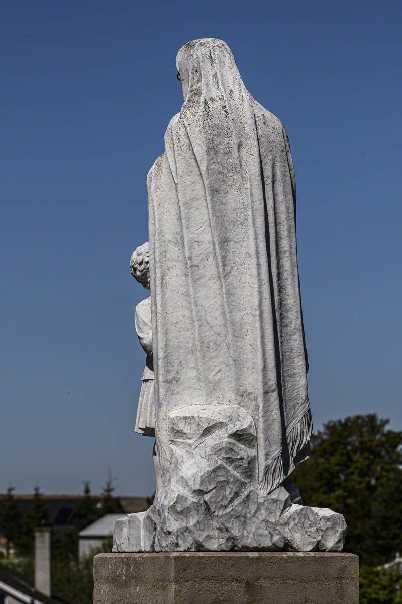Halkirk War Memorial | Art UK