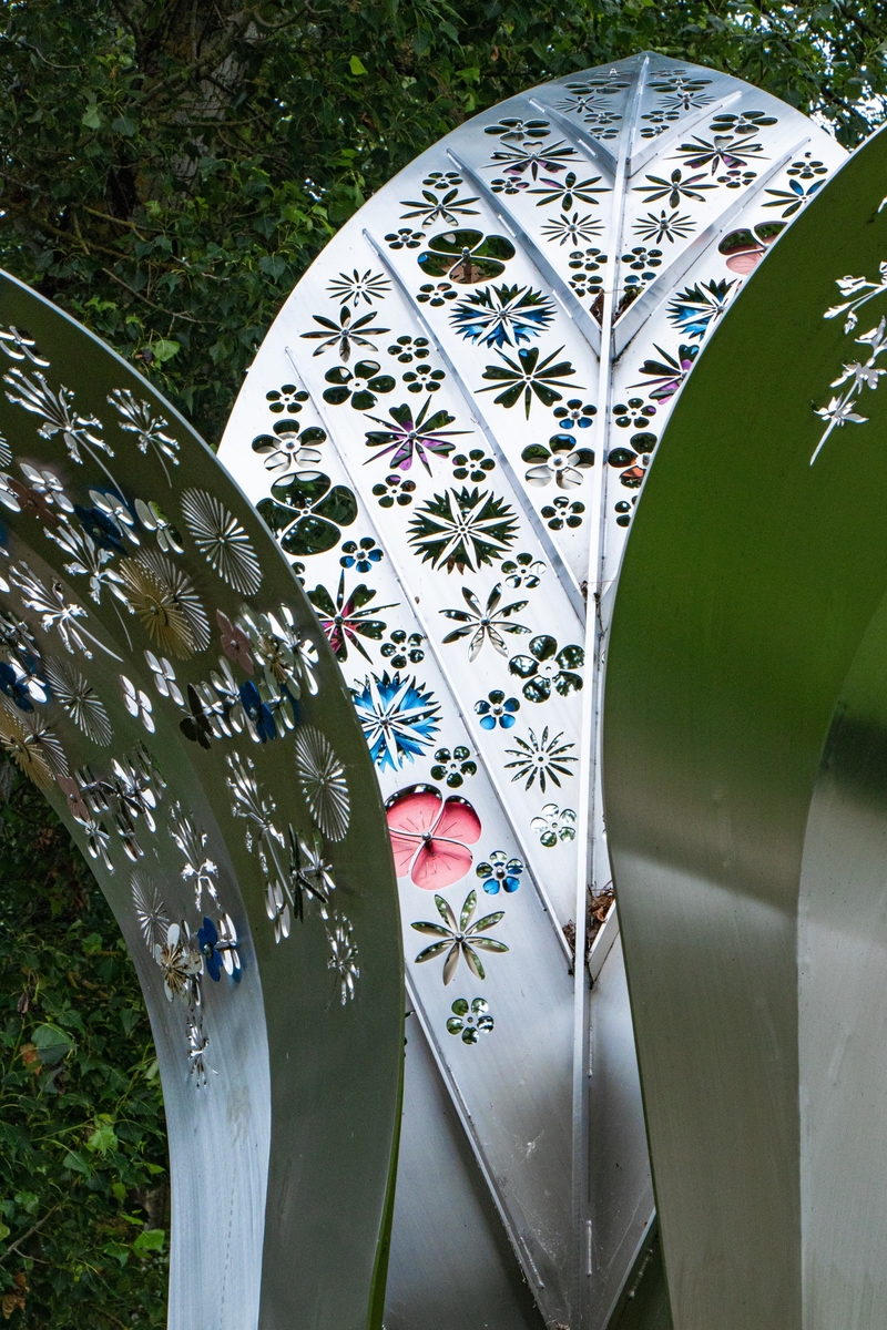 Three Leaf Sculpture | Art UK