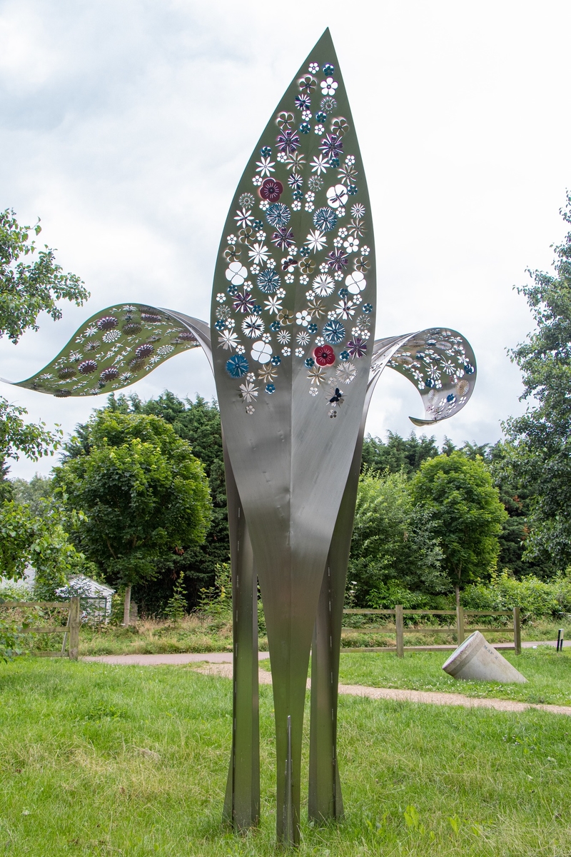 Three Leaf Sculpture | Art UK