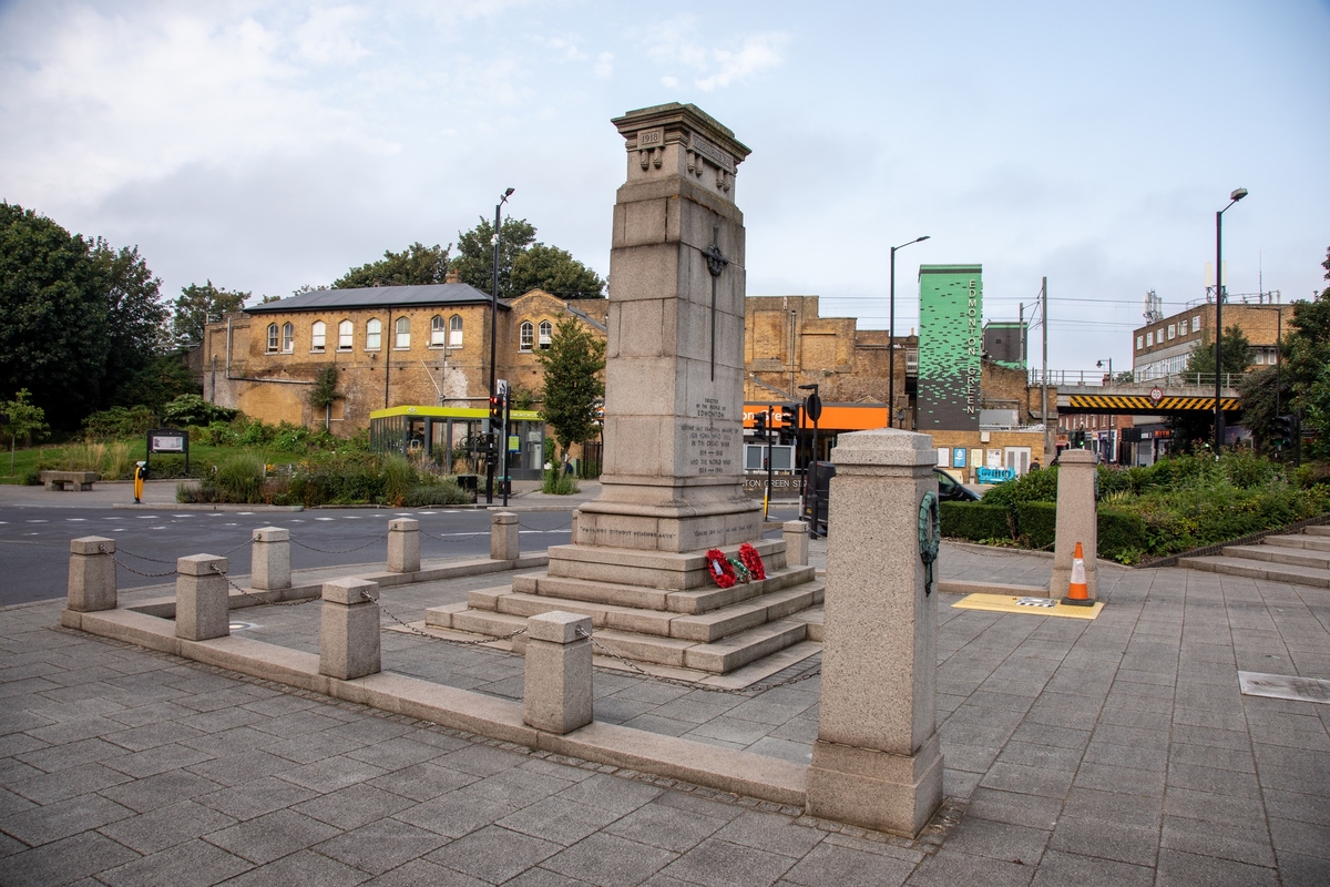 Edmonton Memorial | Art UK