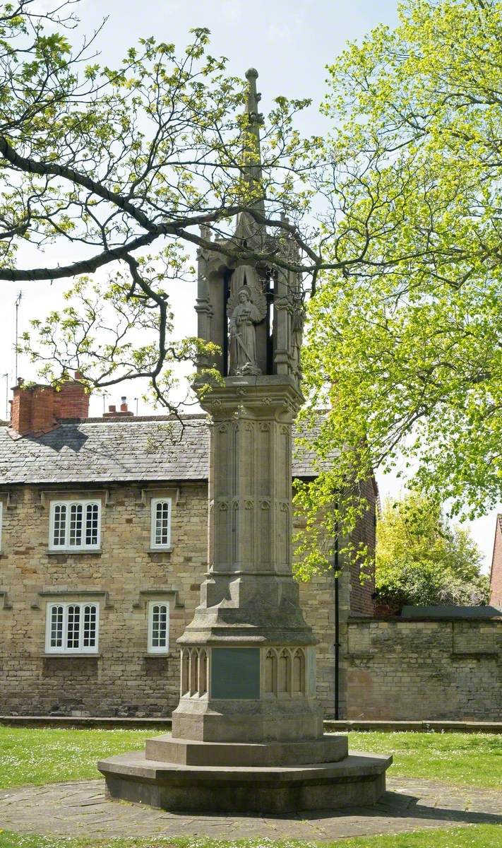 Remembrance Monument, Grantham | Art UK