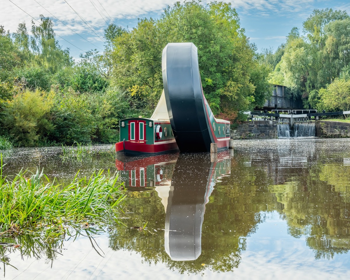 The Looping Boat | Art UK