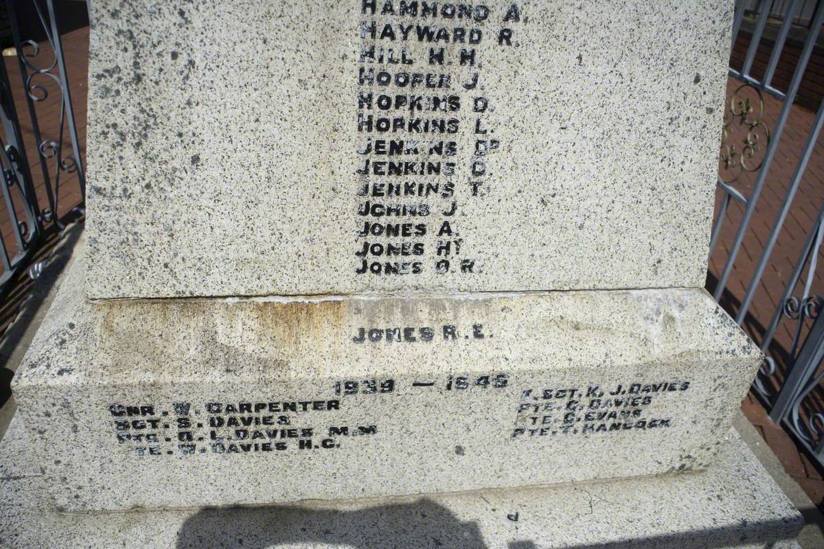 Resolven War Memorial | Art UK
