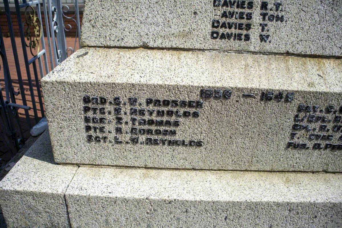 Resolven War Memorial | Art UK
