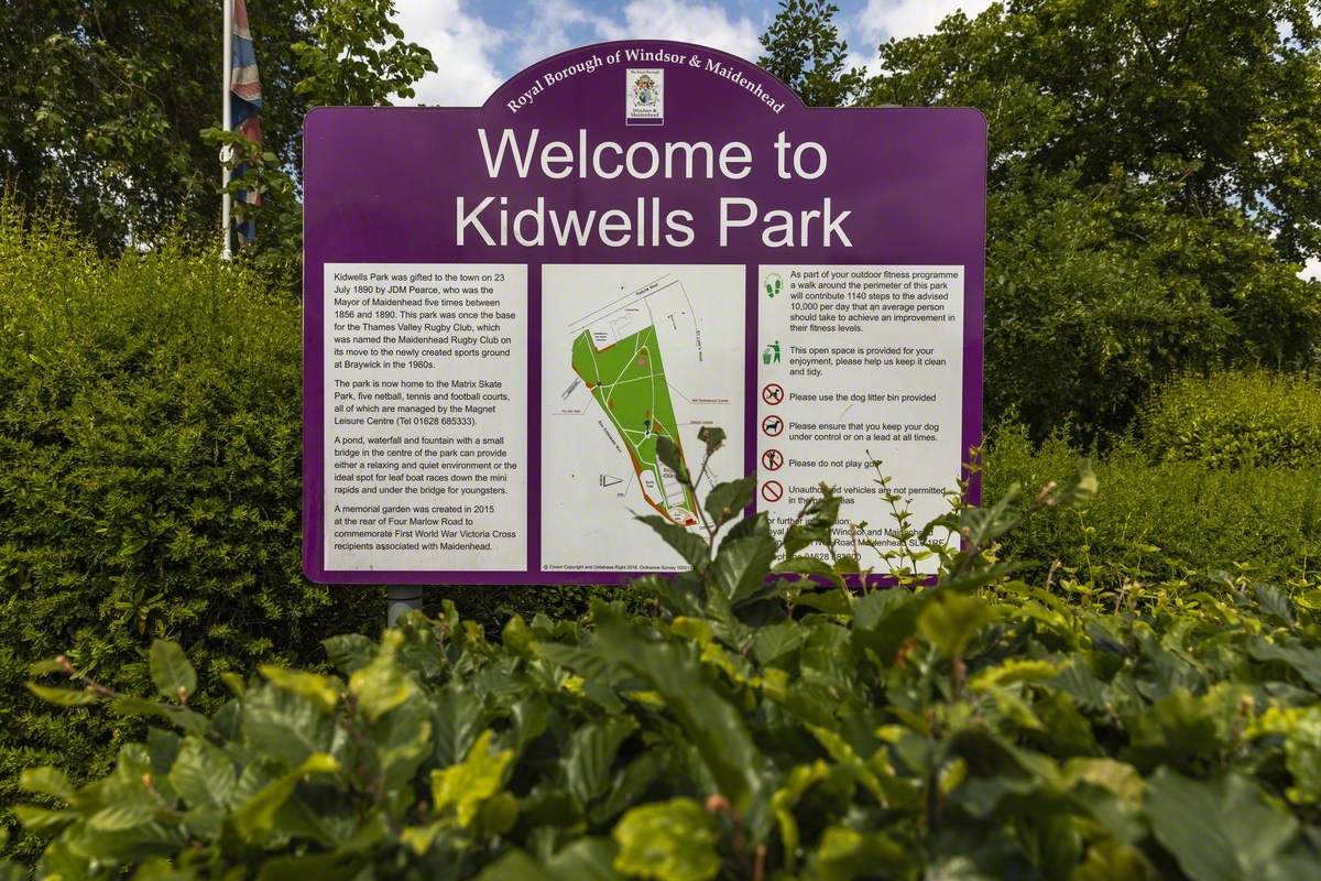 Mayoral Plaque at Kidwells Park | Art UK