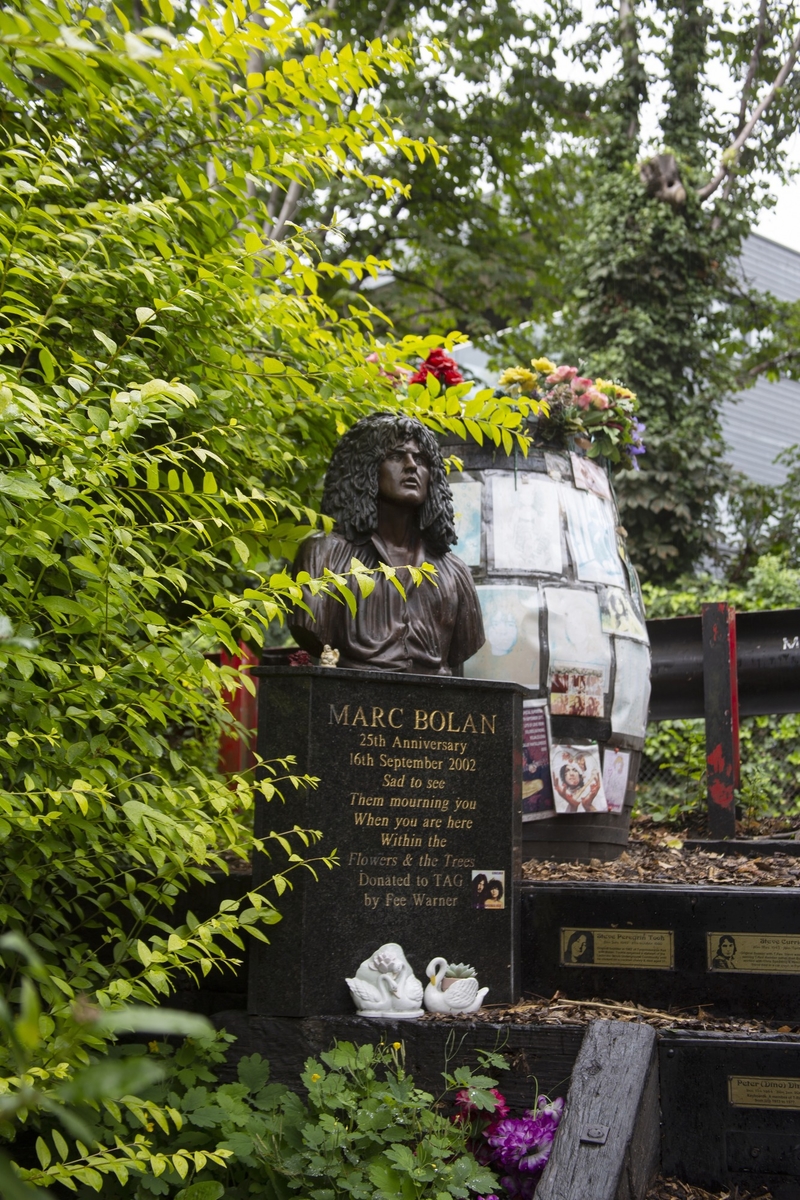 Bolan's Rock Shrine (Marc Bolan Memorial) | Art UK