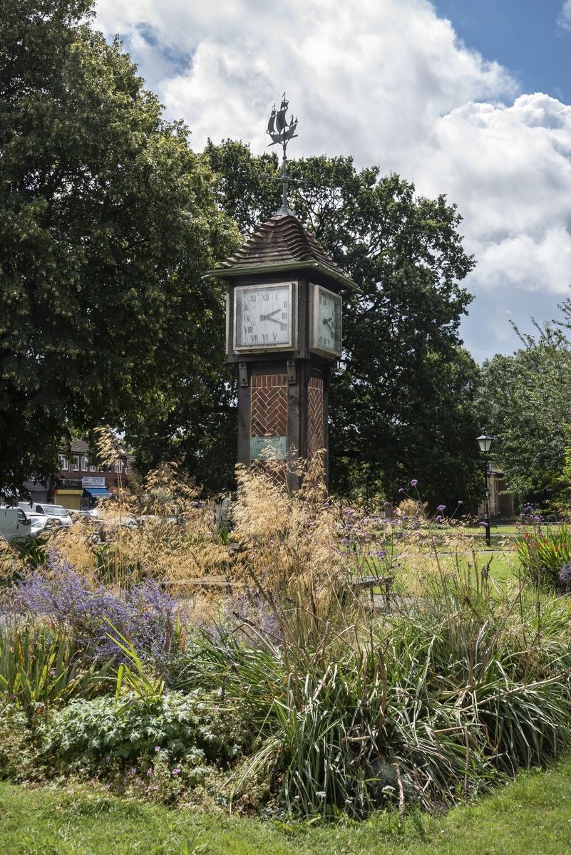 George VI Coronation Clock | Art UK